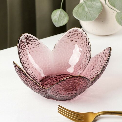 Салатник стеклянный фигурный Цветок, 280 мл, d-16 см, цвет розовый