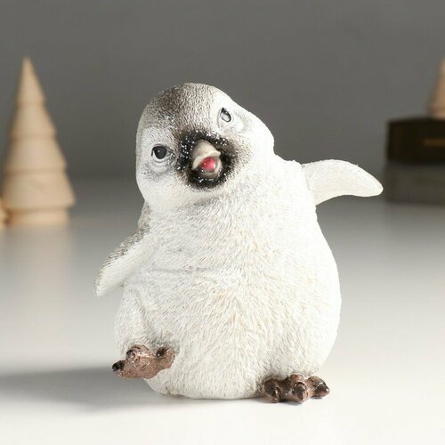 Сувенир полистоун Малыш пингвинeнок блeстки 7,5х11х12 см
