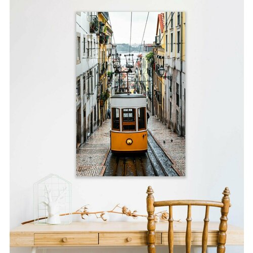 Интерьерная картина на холсте "Лиссабон желтый трамвай Португалия" 40х60 см