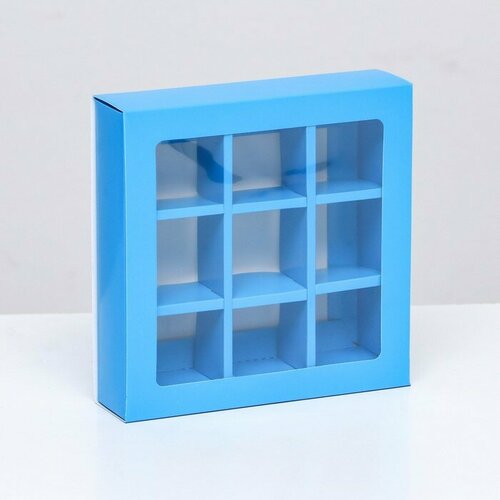 Коробка под 9 конфет с обечайкой с окном, голубой, 14,5 х 14,5 х 3,5 см