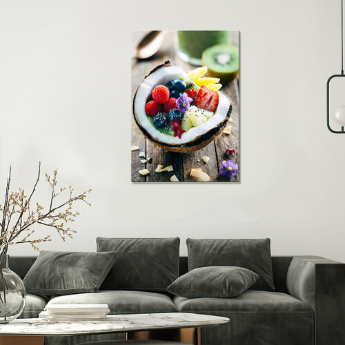 Интерьерная картина на холсте - Спелые ягоды внутри кокоса 30х40