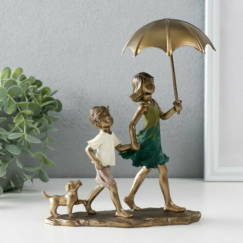 Сувенир полистоун "Дети гуляют под зонтом, с щенком" бронза 18х9.5х21.5 см
