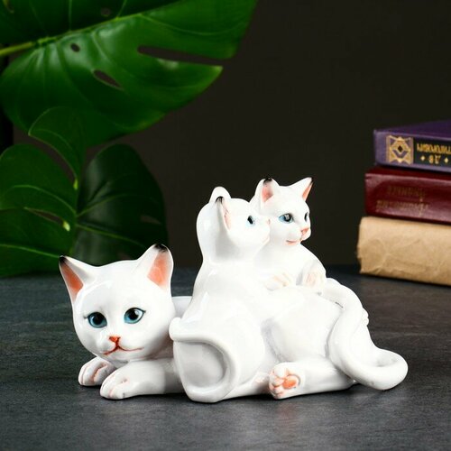 Хорошие сувениры Фигура "Кошка с котятами" белый глянец, 17x12x11см