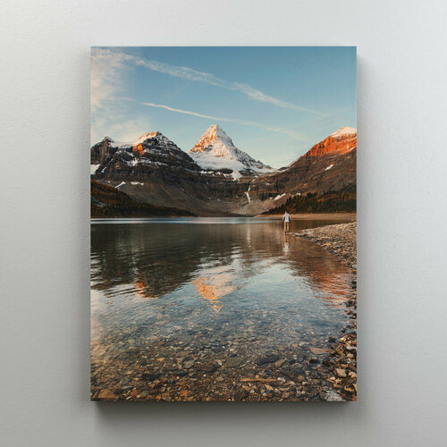 Интерьерная картина на холсте "Кристальная вода у подножия гор" пейзаж, природа, размер 45x60 см