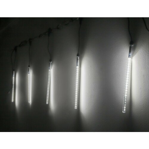 Светодиодная гирлянда Тающие Сосульки 5*0.3 м, 240 холодных белых LED ламп, черный ПВХ, 5 м, IP44, BEAUTY LED CCL240-10-1W