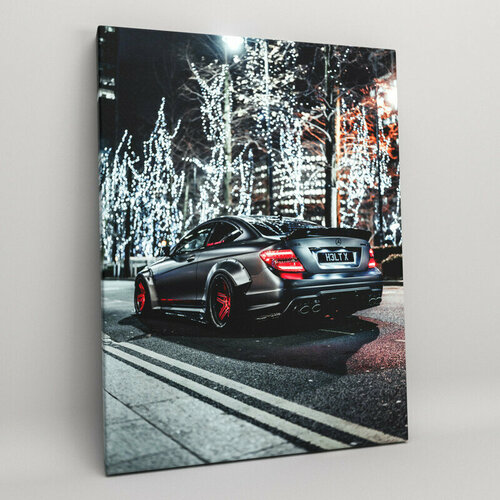 Картина на холсте (интерьерный постер) "Серый Mercedes Benz С 63 - Мерседес Бенц", с деревянным подрамником, размер 45x60 см