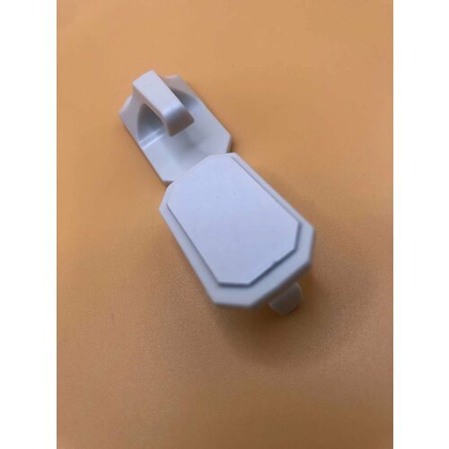 Крючок на липучке "Фигурный" пластмассовый, 6 штук 2х3,6х1,8см, в пакете (Китай)
