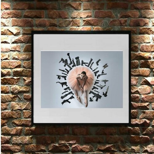 Постер "Балерина с оружием" от Cool Eshe из коллекции "Креатив", плакат на стену А4