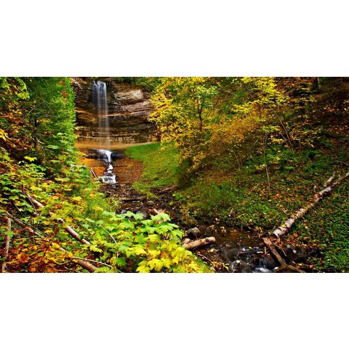 Картина на холсте 60x110 Альянс Лес "Природа осень скалы водопад" на подрамнике / интерьер/ декор