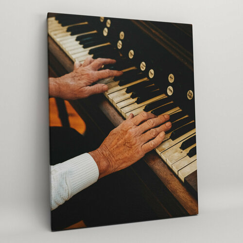 Картина на холсте (интерьерный постер) "Руки пианиста" музыка и музыканты, с деревянным подрамником, размер 30х40 см