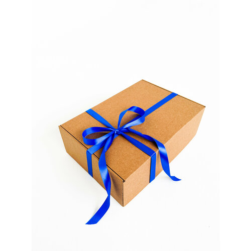 Подарочная коробка GILEV 32x22x10см с наполнителем и синей лентой