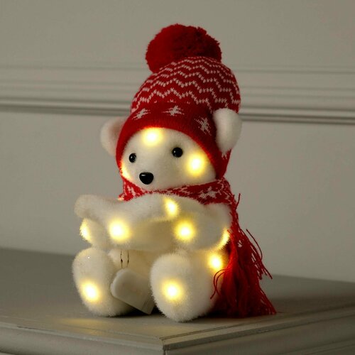 Светодиодная фигура «Медвежонок в шапке» 10 × 18 × 10 см, флок, батарейки CR2032х2 (не в комплекте), свечение тёплое белое
