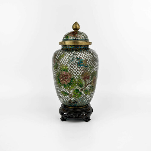 Ваза с крышкой Plique-a-jour. Китай, эмаль, 1890-1950 гг.