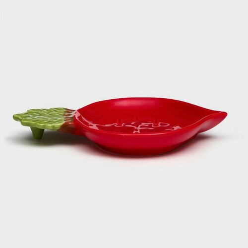Керамика ручной работы Тарелка керамическая "Редиска", плоская, красная, 20 см, 1 сорт, Иран