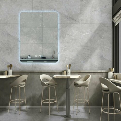 Зеркало для ванной с часами Prisma 120*80 прямоугольное вертикальное "парящее" с холодной LED-подсветкой