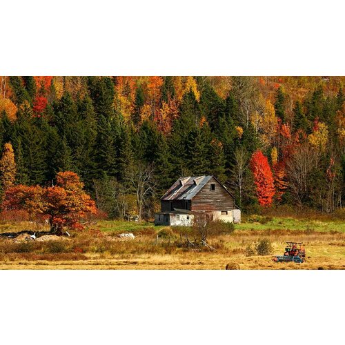 Картина на холсте 60x110 Альянс Лес "Осень дом лес природа трактор" на подрамнике / интерьер/ декор