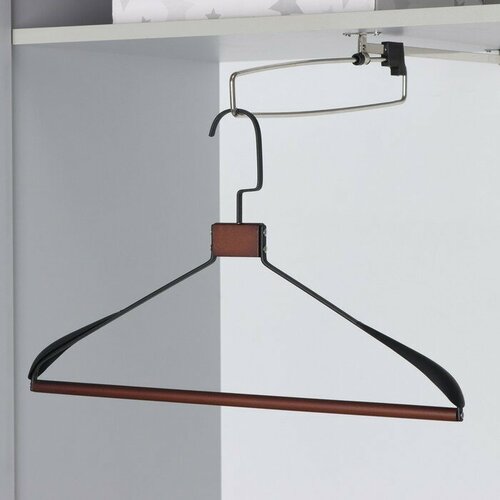 Плечики - вешалки для одежды LaDо́m Sombre, бук, усиленные плечики, 42,5×26 см, цвет коричневый
