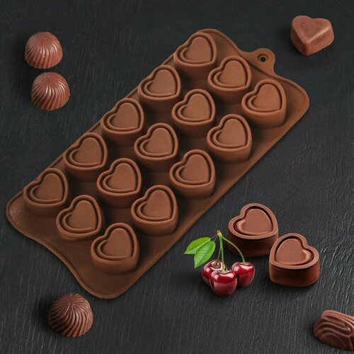 Форма для шоколадных конфет силиконовая "Сердечки с полоской", 15 ячеек