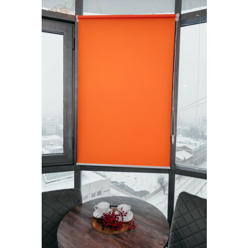 Рулонная штора оранжевая на окна 70 (ширина) Х 110 (высота).