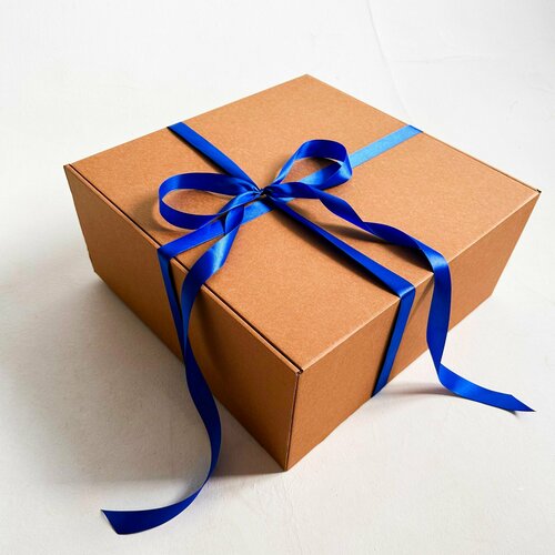2 штуки - Огромная подарочная коробка GILEV 45х45х20см с синей лентой и наполнителем крафт
