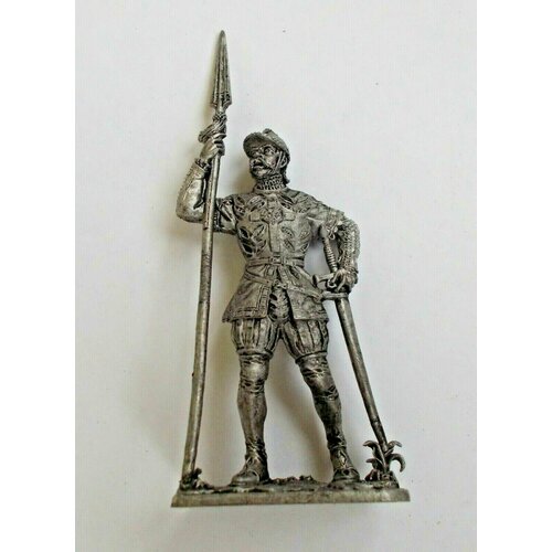 Английский пехотный офицер, 16 век. Оловянная коллекционная фигурка.