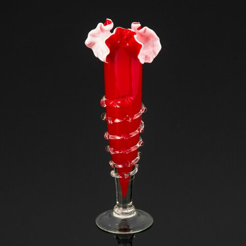 Интерьерная ваза в стиле "Танго" с фестончатым краем, ярко красного цвета, стекло