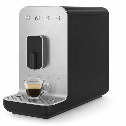 Автоматическая кофемашина SMEG BCC11BLMEU, черная матовая