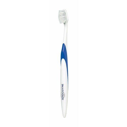 Мягкая зубная щетка для чувствительных зубов / Sensodyne Бережный уход