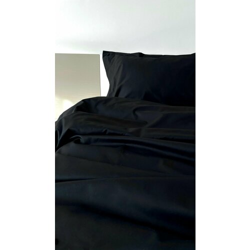 Комплект постельного белья 2-спальный из премиального сатина плотность 300 ТС Black, пододеяльник 180x205, простыня на резинке 180х200х30, наволочки 70x70