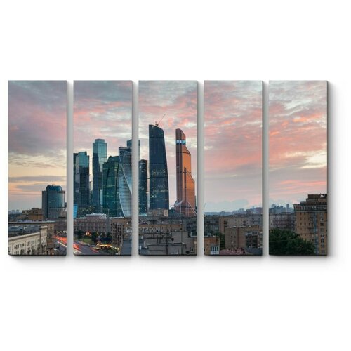 Модульная картина Манящая перспективами Москва140x84