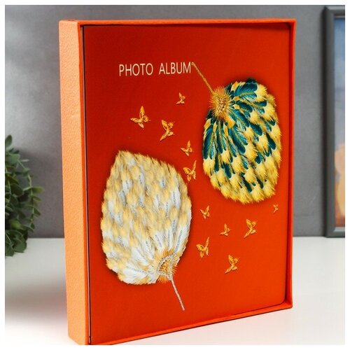 Фотоальбом на 100 фото 13х18 см "Опахало из перьев и бабочки" в коробке, дерево 29,5х4х23 см 75755