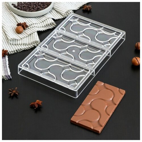 Форма для шоколада и конфет KONFINETTA «Симпл-димпл», 3 ячейки, 27,5×17,5×2,5 см, ячейка 15,3×7,5×0,8 см