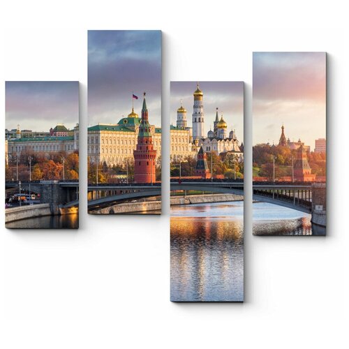 Модульная картина Лучи утреннего солнца над Кремлем, Москва 94x88