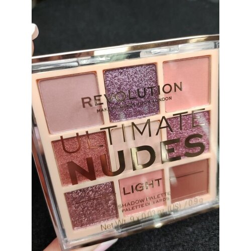 Revolution Makeup Палетка теней Ultimate Nudes Eyeshadow Palette Light