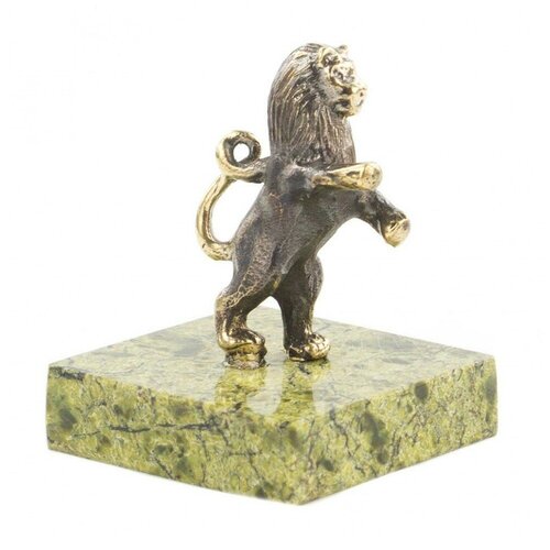 Настольная статуэтка "Лев на двух лапах"
