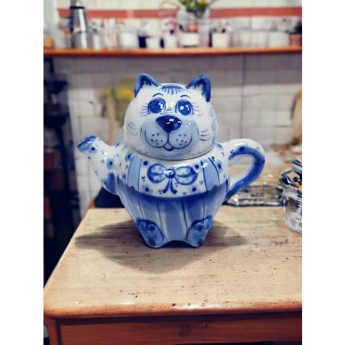 Чайник сувенирный "Кот" 10х6,5х8,5 см гжель фарфор ручная работа