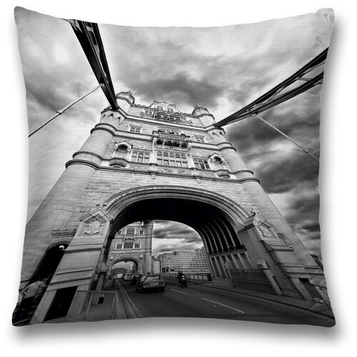 Наволочка декоративная на молнии, чехол на подушку JoyArty "Мощь Золотого моста" 45х45 см