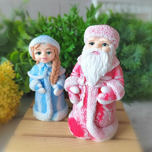 Сувенирное мыло ручной работы "Дед Мороз и Снегурочка", 2 шт.