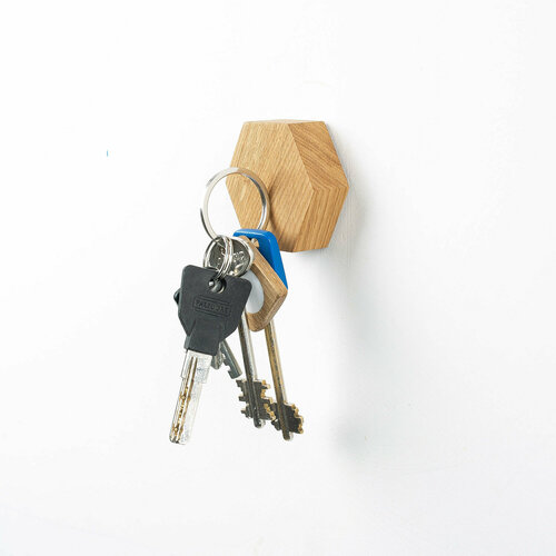 Ключница настенная из дерева с магнитом в стиле лофт. Форма - Октагон. Натуральный дуб.