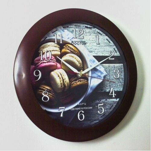 Настенные часы Восток классические кварцевые на кухню и дачу