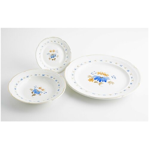 Набор сервировочных тарелок с росписью цветочного мотива, фаянс, роспись