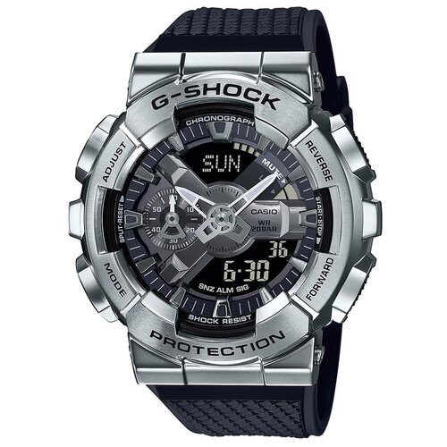 Наручные часы CASIO G-Shock GM-110-1A, черный, серебряный
