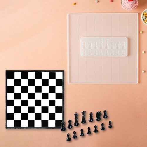 Набор молдов "Шахматы", силикон, 2 предмета: доска 31x1 см, фигуры 20.5x8.5x1 см
