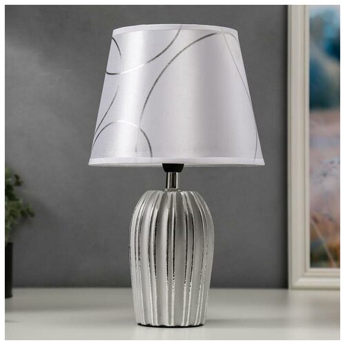 Лампа настольная Risalux E14, 40 Вт, серый с серебром, 20*20*33 см