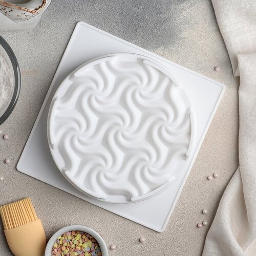 Форма силиконовая для муссовых десертов и выпечки Вихрь, 17,5x5,5 см, ячейка d-15 см, цвет белый