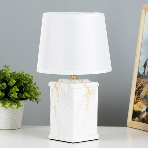 RISALUX Настольная лампа "Лианн" Е14 40Вт белый 18,8х17,8х30,5 см RISALUX