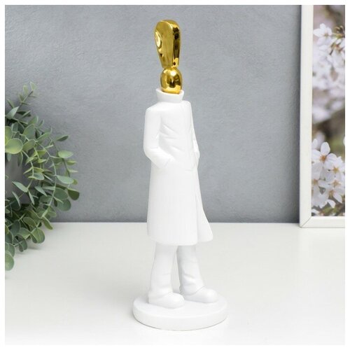 Сувенир полистоун "Человек - Восклицательный знак" белый с золотом 33х10х10 см
