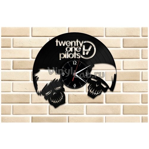 Twenty One Pilots — часы из виниловой пластинки (c) VinylLab