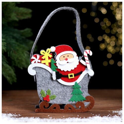 Новогодняя корзинка для декора «Дед Мороз и сани» 13 × 7 × 19 см