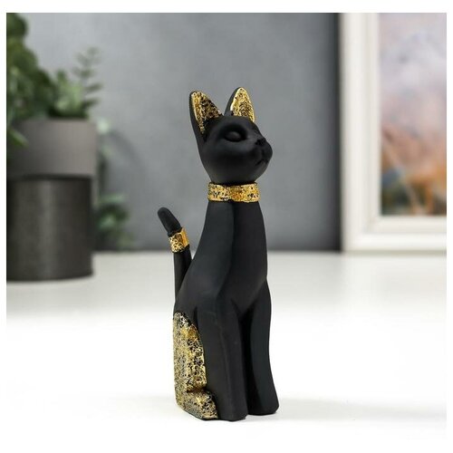 --- Сувенир полистоун "Чёрная кошка с золотыми ушками и лапками" 12,5х5,5х3,7 см